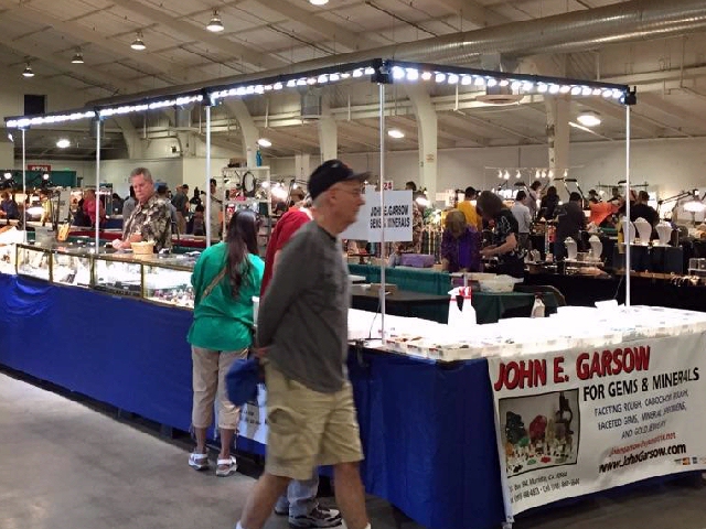 Craft Show Booth Lighting, Portable LED Display Light